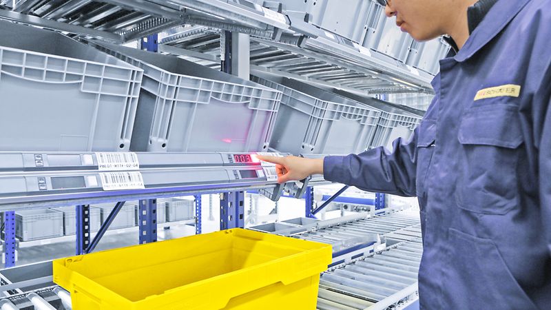 With the Pick by Light system from SSI SCHAEFER, you can almost completely rule out incorrect ...