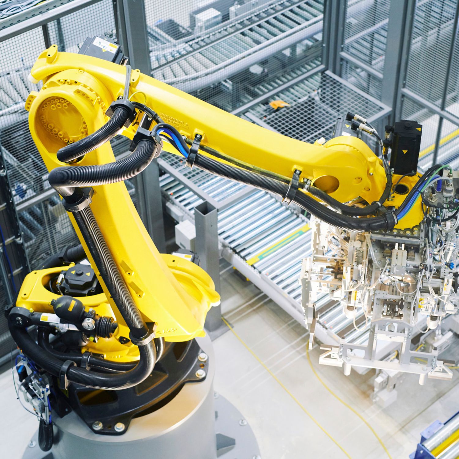 Depalletizing Robot at Schaeffler | SSI SCHAEFER