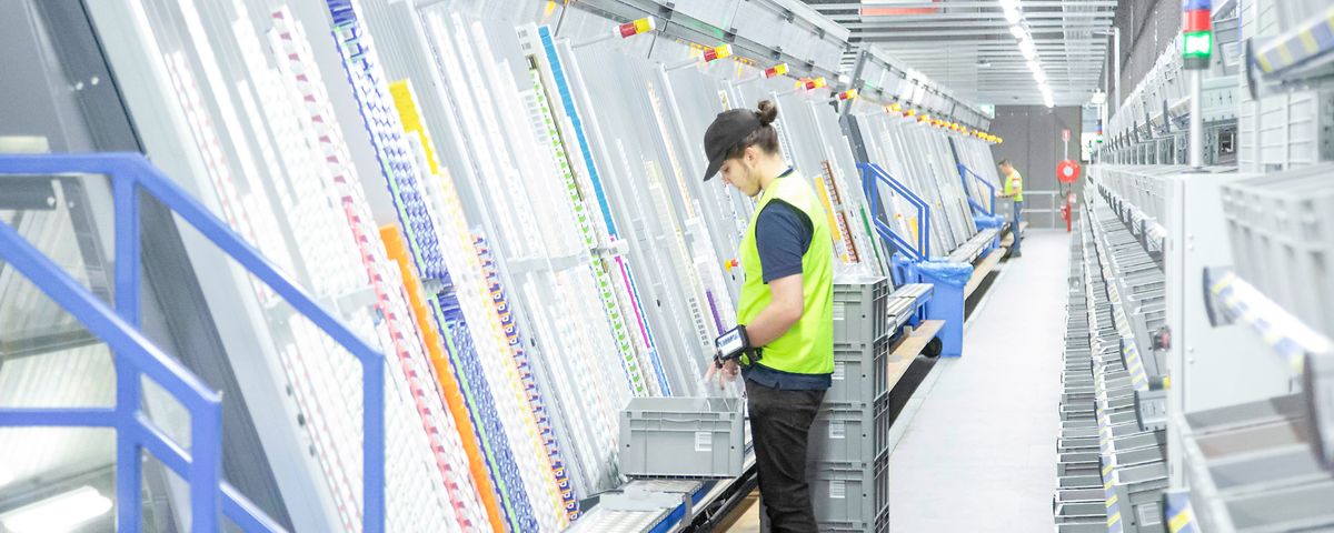 A Frame, bins | SSI SCHAEFER