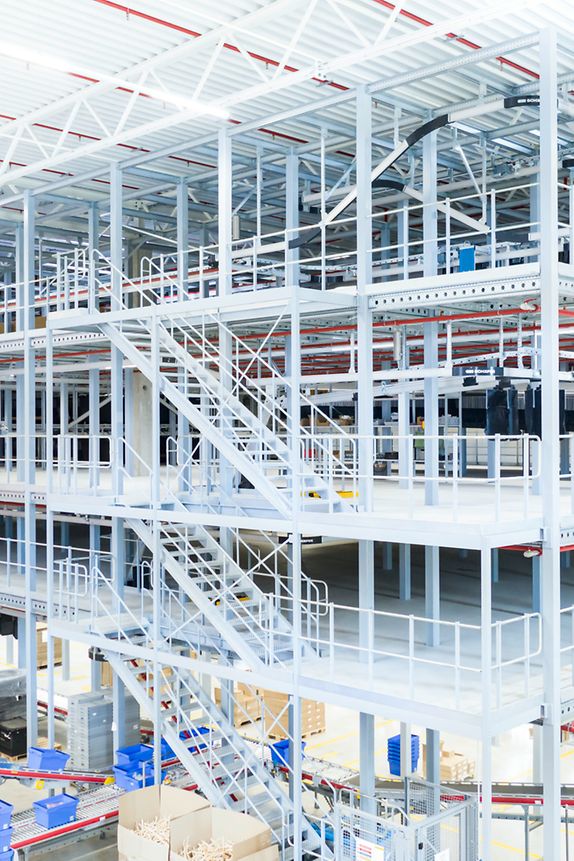 SSI Carrier, Logistics software WAMAS, IT, overhead conveying system ...