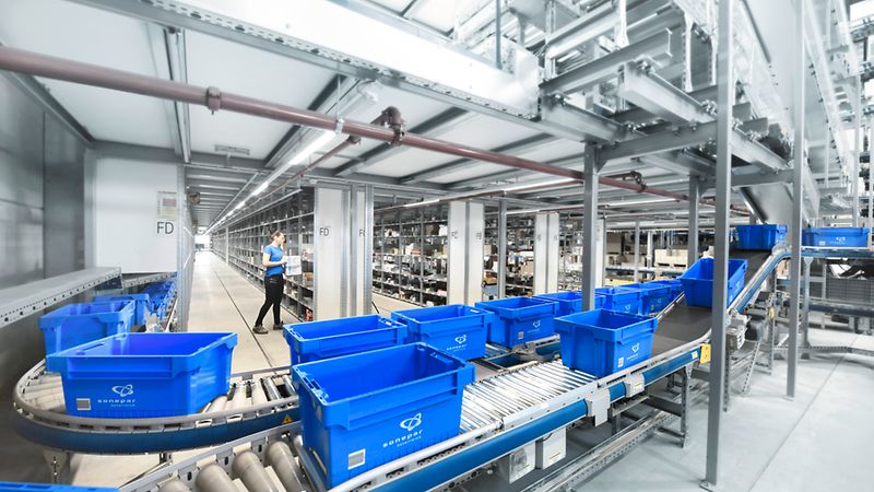 7 Simple Rules to Choosing the Right Containers for Your Warehouse ...