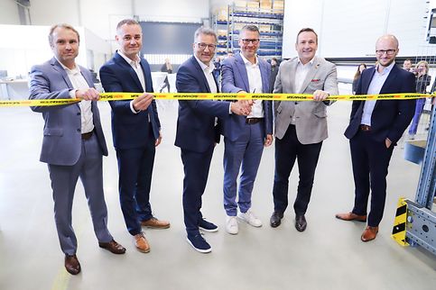 SSI SCHÄFER - Weltweit führend in der Intralogistik ...