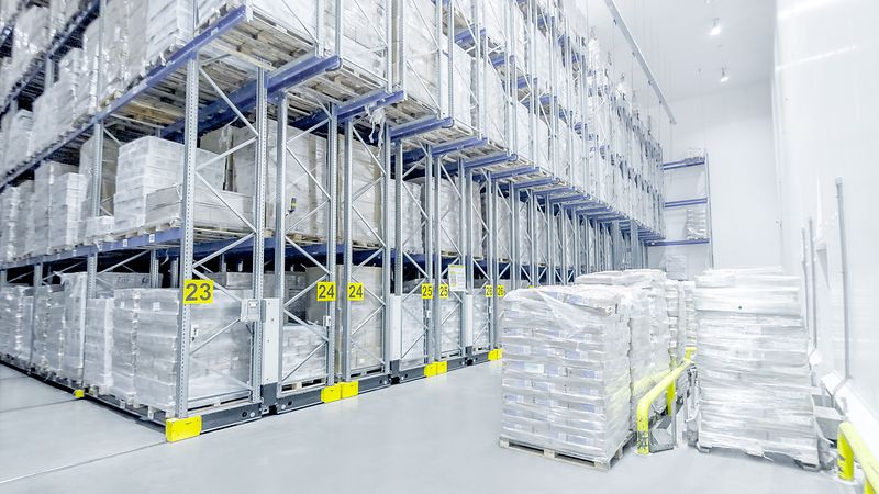 AVERY DENNISON BERALIH KE SISTEM RAK BERGERAK, MENINGKATKAN PENYIMPANAN ...