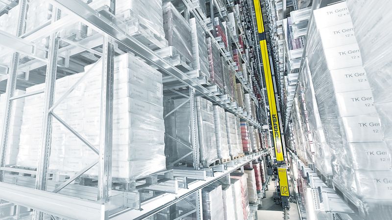 How to Manage Cold Storage Warehouse More Efficiently | SSI SCHAEFER