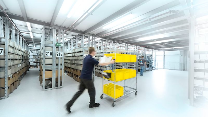 Efficient and resource-saving storage through reusable logistics