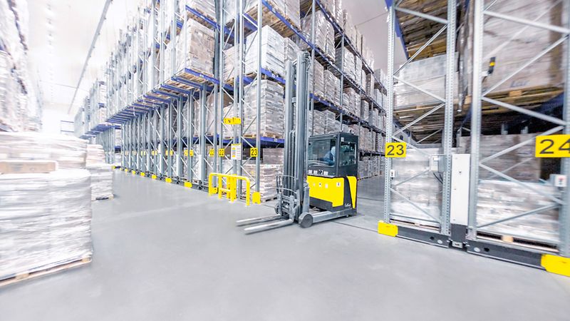 Mobile Racking System for Pallets | SSI SCHAEFER