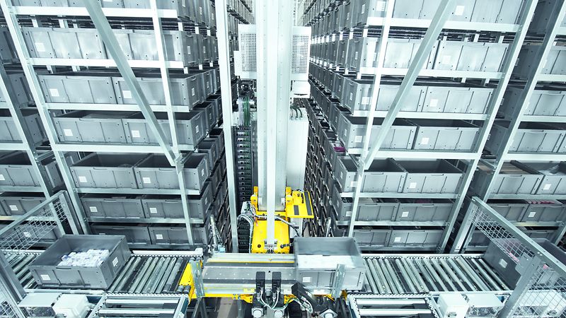 Schaefer Miniload Crane | SSI SCHAEFER